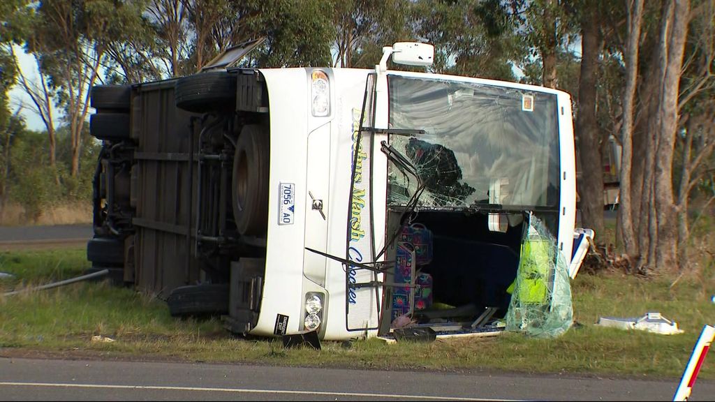 The hero bystanders of the school bus collision west of Melbourne - ABC ...