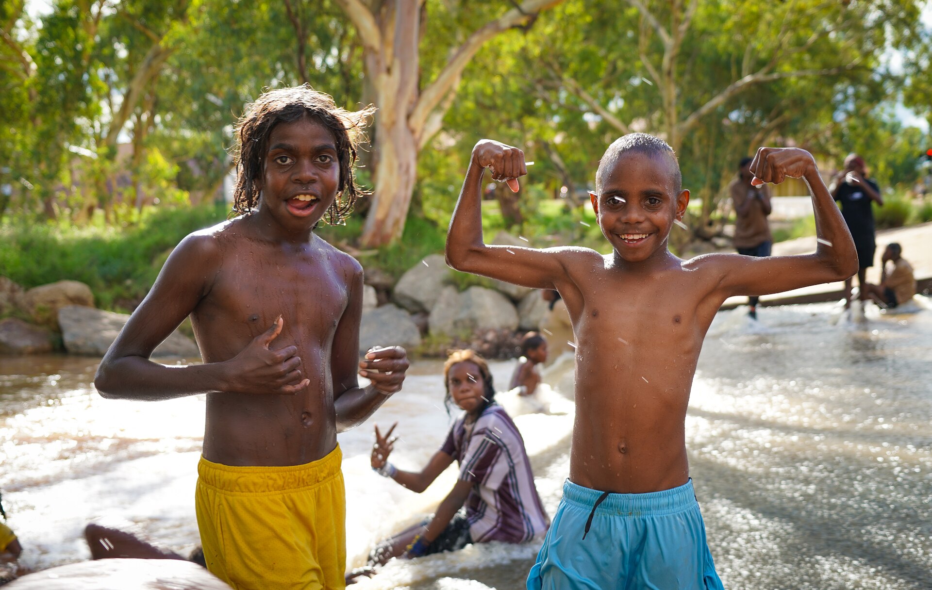Alice Springs' usually dry Todd River flowing strong thanks to rain ...