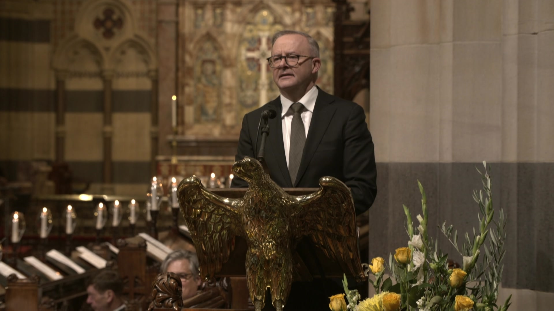 Politician Simon Crean remembered as a 'courageous son' of the Labor ...