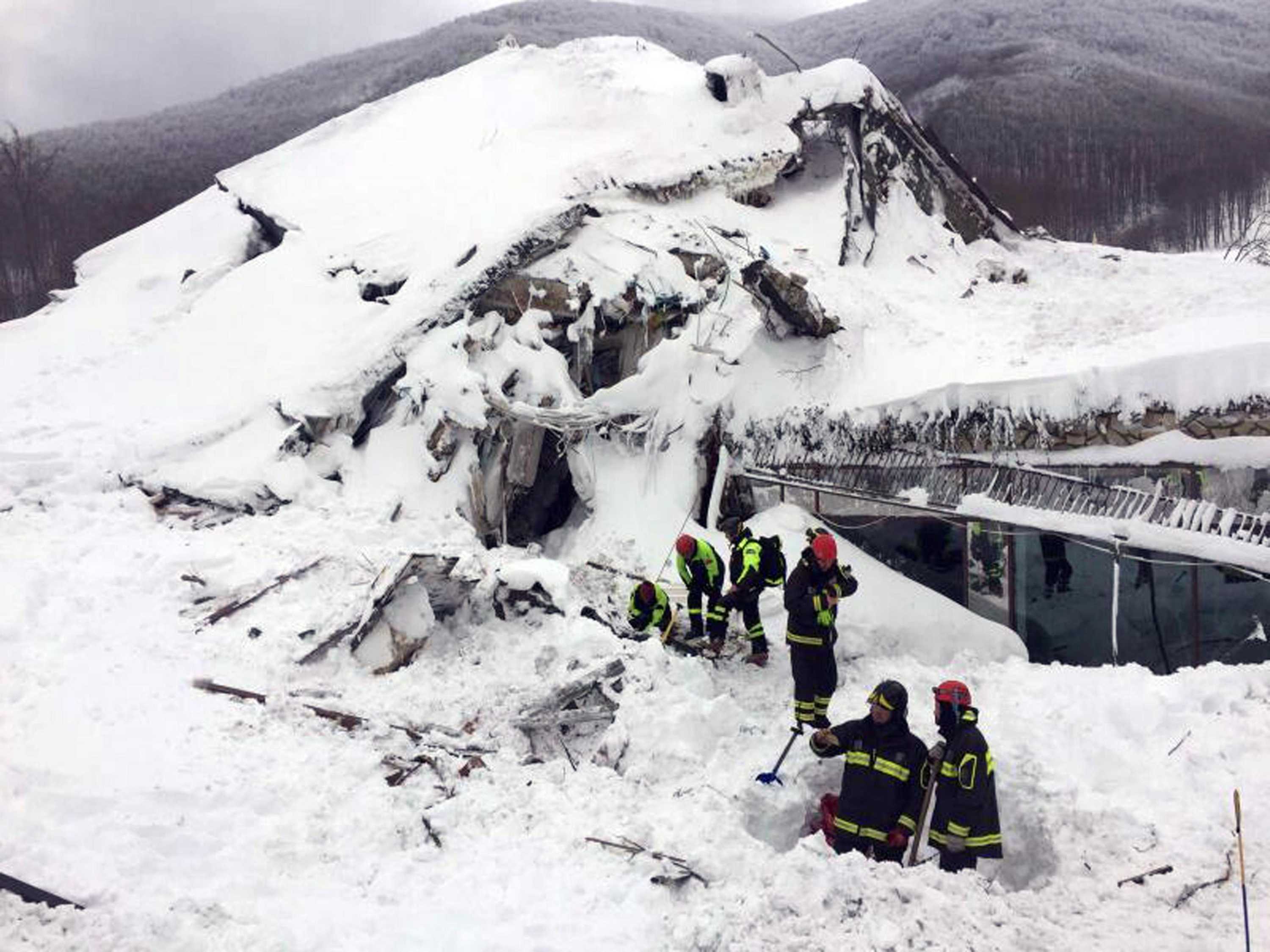 Italian avalanche death toll reaches 29 as rescuers pull remaining ...
