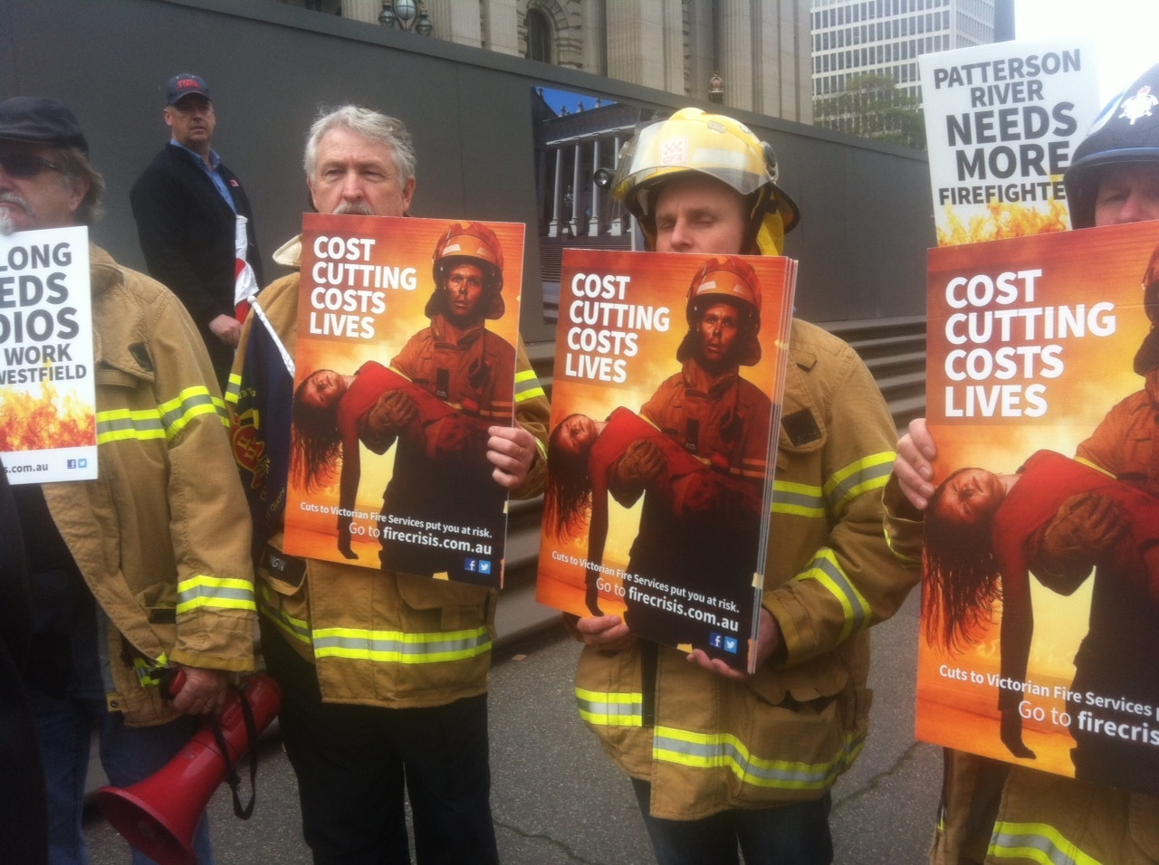 Victorian firefighters call for new levy funds to be used for fire ...