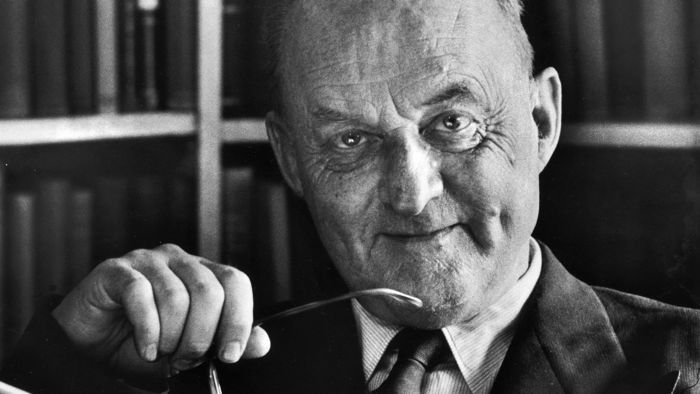 Injustice as Idolatry: On the Appeal of Reinhold Niebuhr - ABC Religion ...