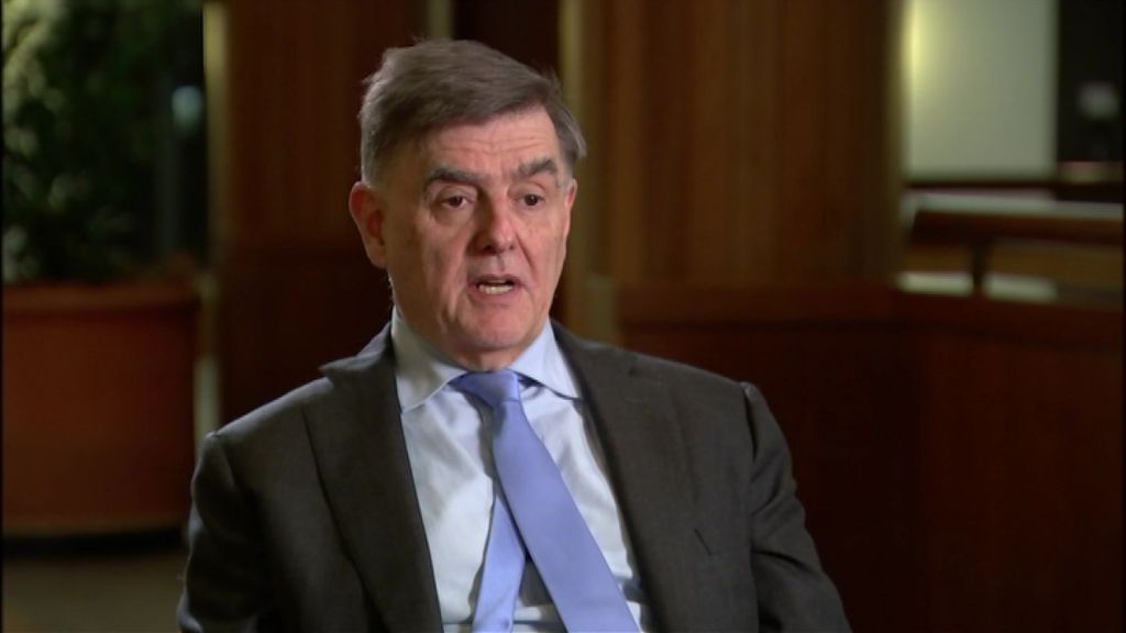 Brendan Murphy leaves Chief Medical Officer role, warning borders could ...