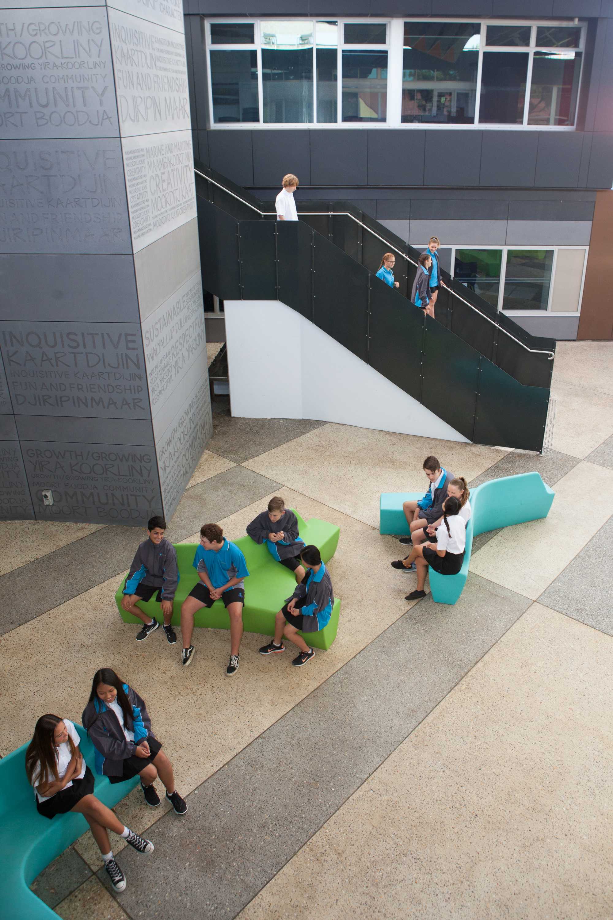Fremantle College opens its gates - ABC listen