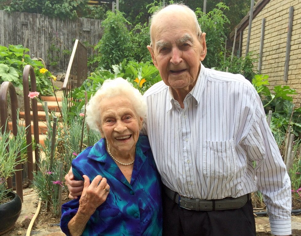 Canberra's oldest couple George and Iris Barlin celebrate 100th ...