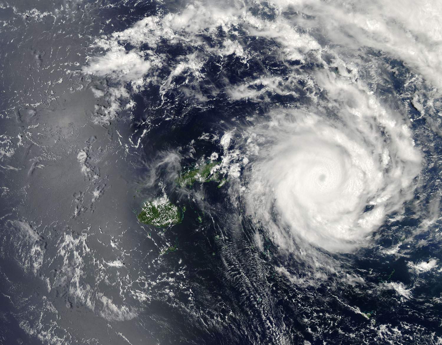 Severe Tropical Cyclone Ian now Category 5, approaching Tongan islands ...