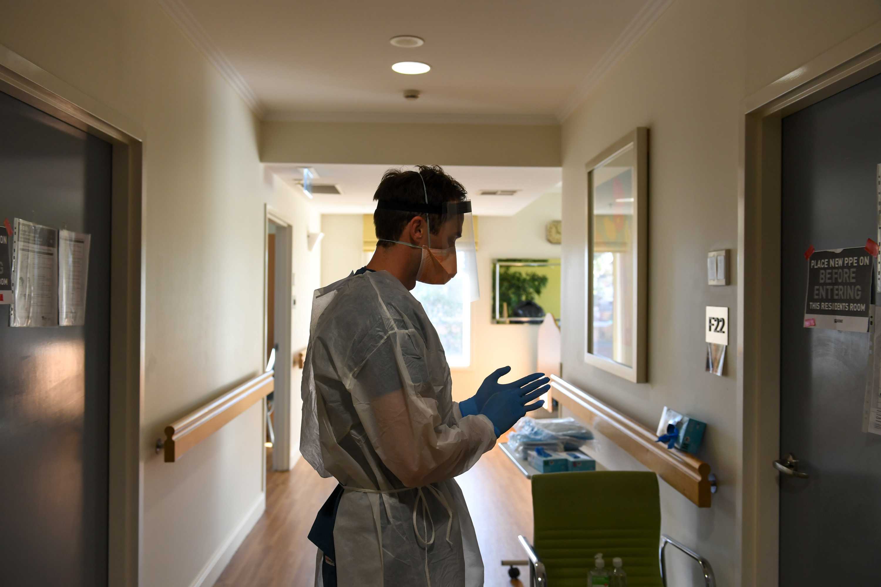 Frontline doctors and nurses sent into aged care coronavirus crisis ...