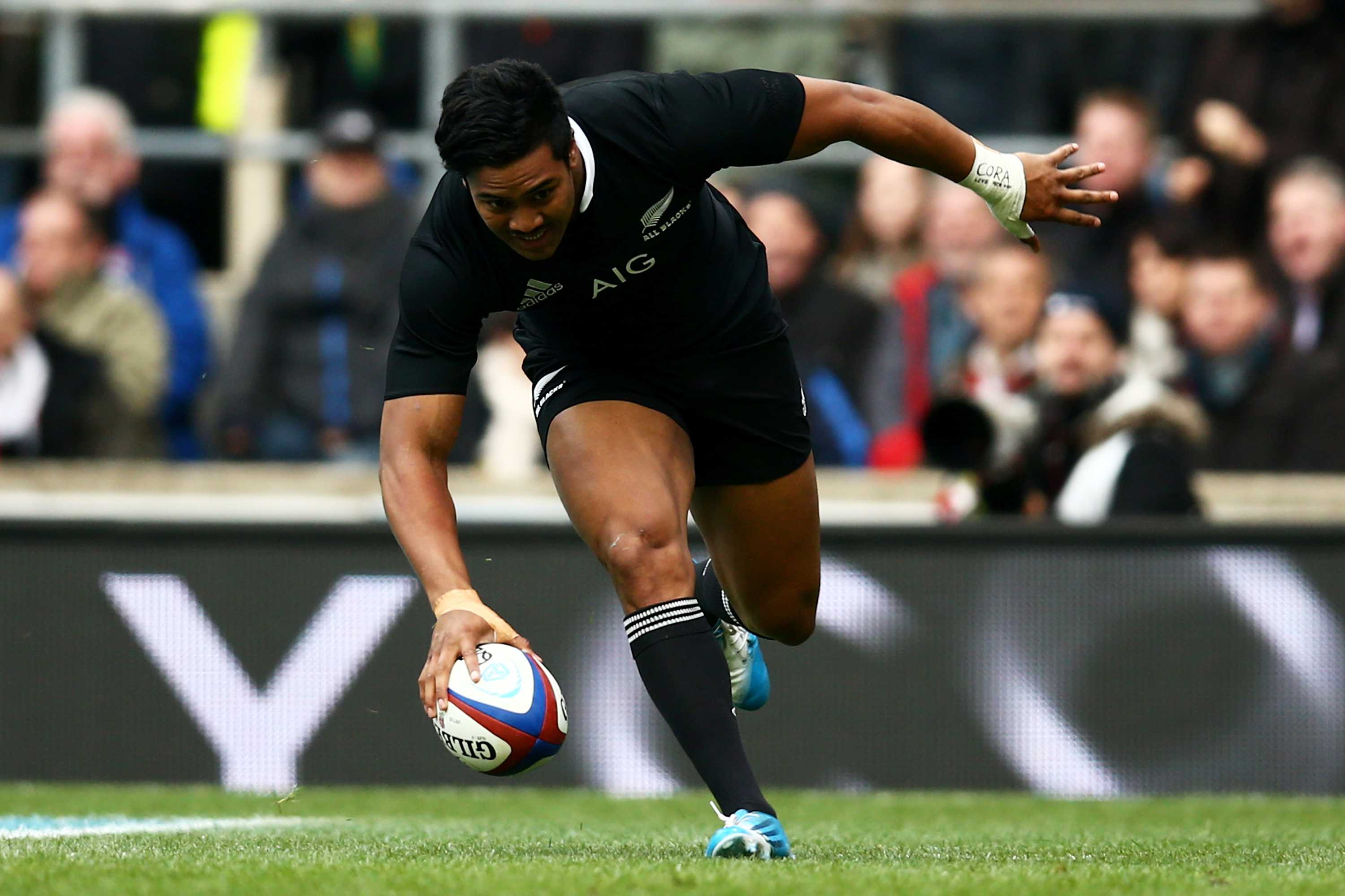 All Blacks beat England 30-22 to remain undefeated in 2013 - ABC News