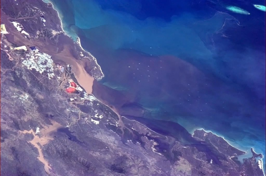 Astronaut tweets flood photos from space - ABC News