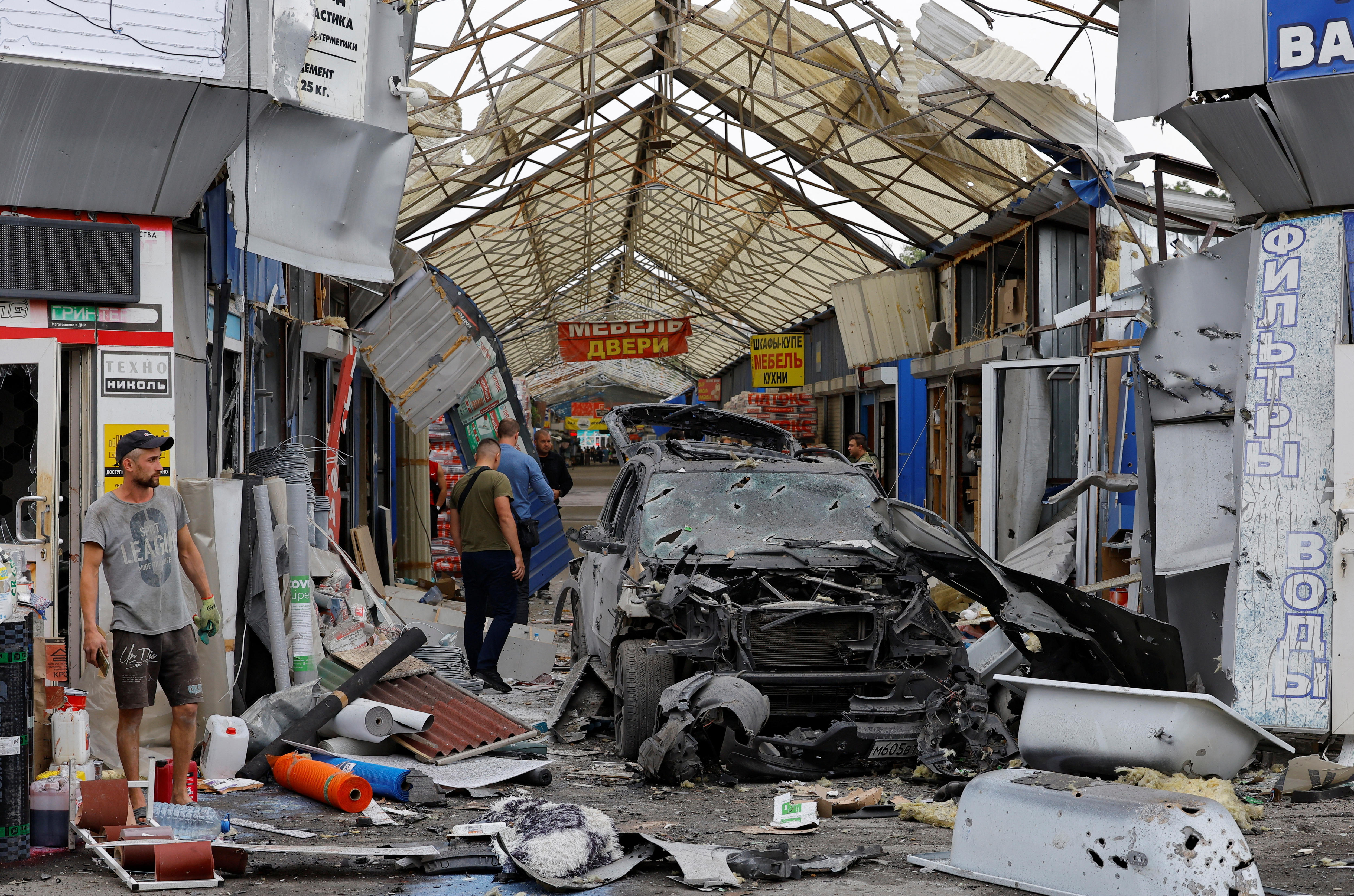 Russia seizes village in advance on Donetsk, defence ministry says ...