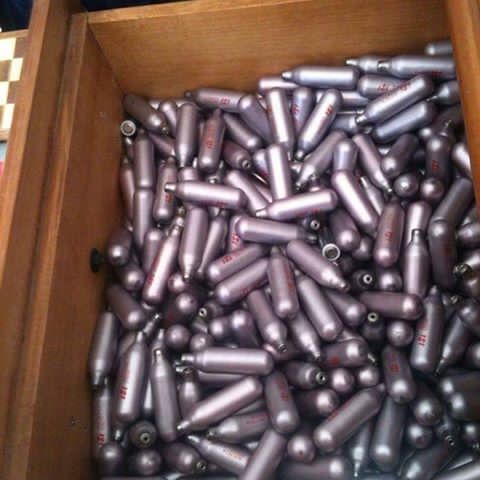 Doctors warn of dangerous rise in use of 'nangs' - ABC News