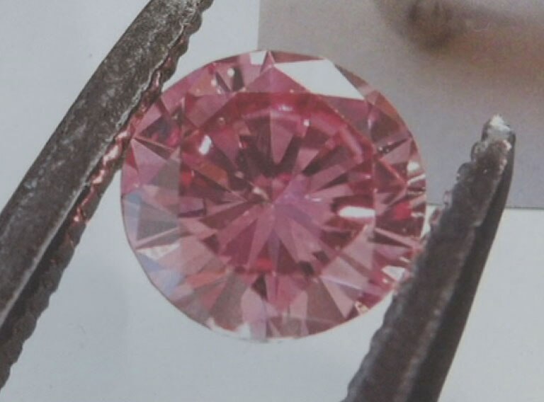 Diamond theft: Tourist arrested in Melbourne for allegedly stealing ...