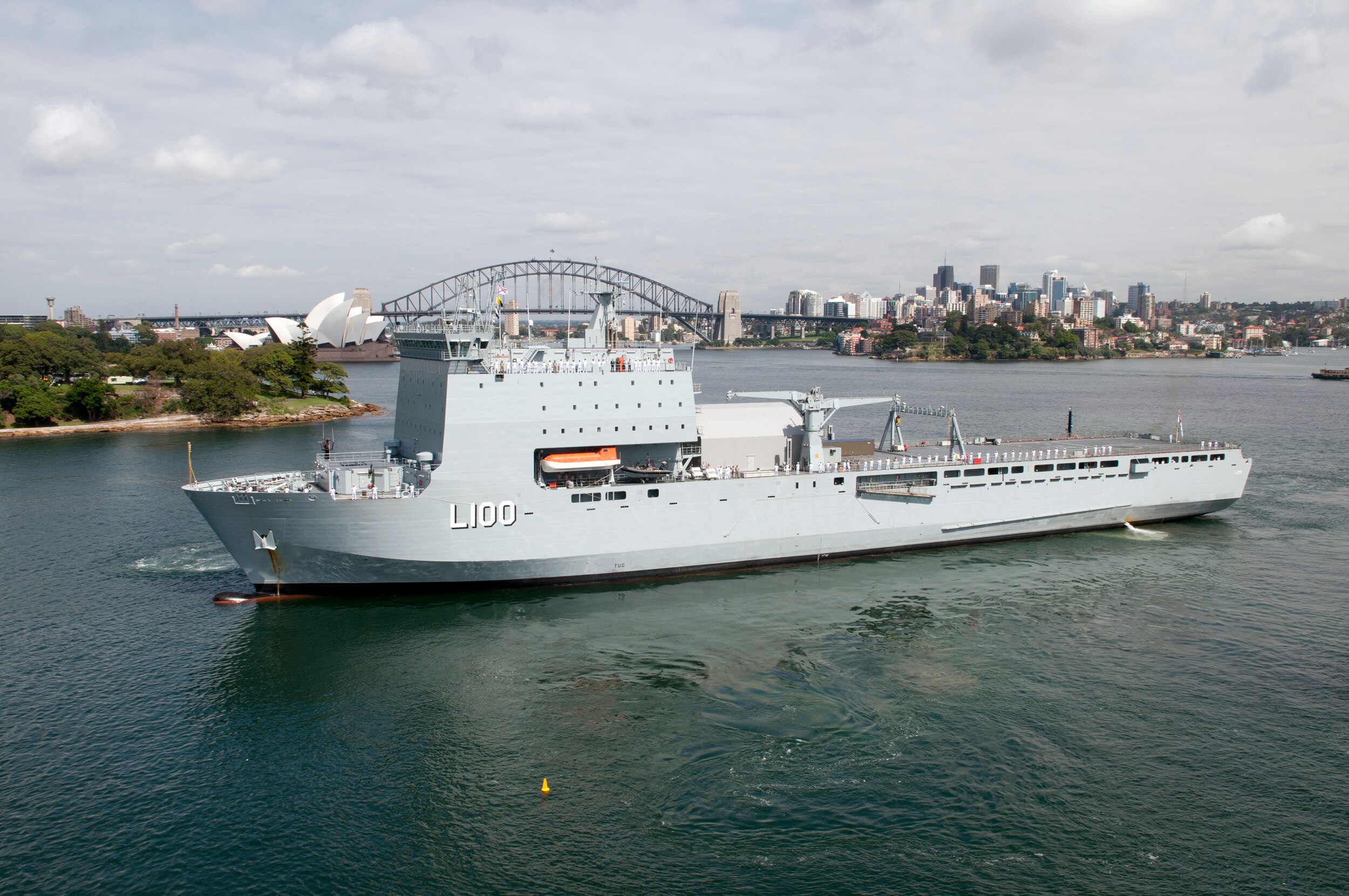 Navy's new ship back in port with mechanical problem - ABC News