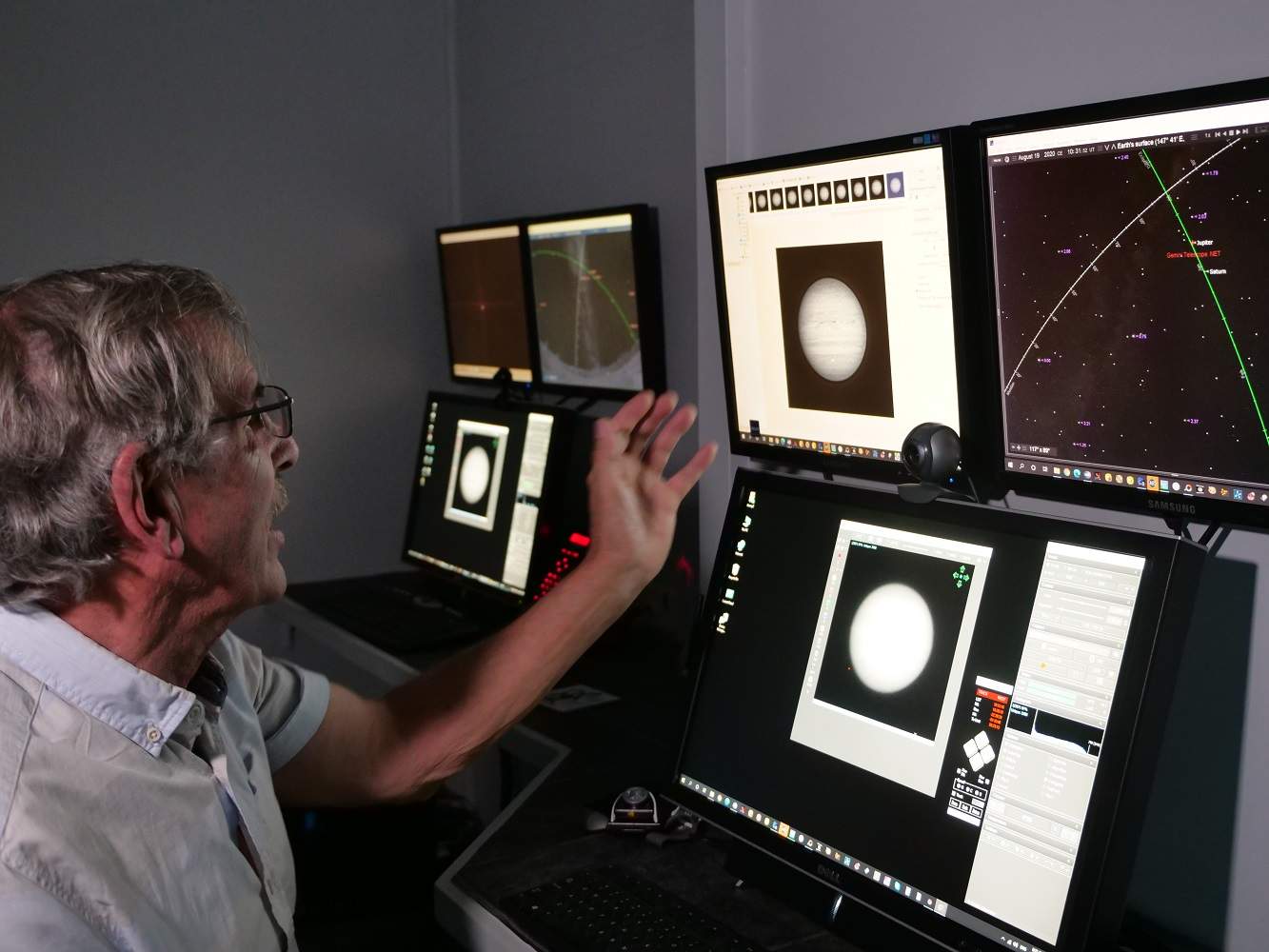 Outback amateur astronomers track planetary changes from Queensland ...