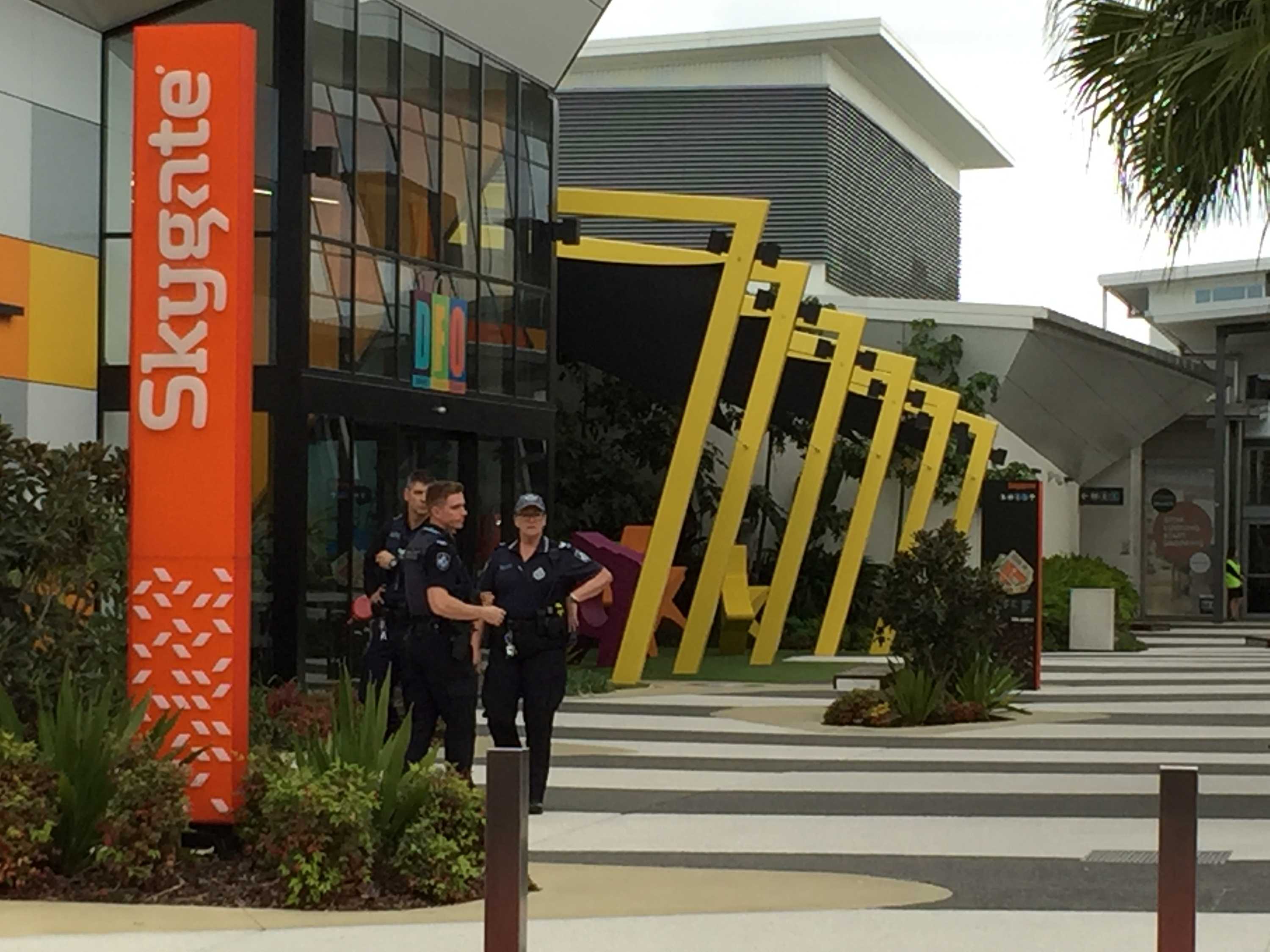 DFO Brisbane evacuated after threatening note found - ABC News