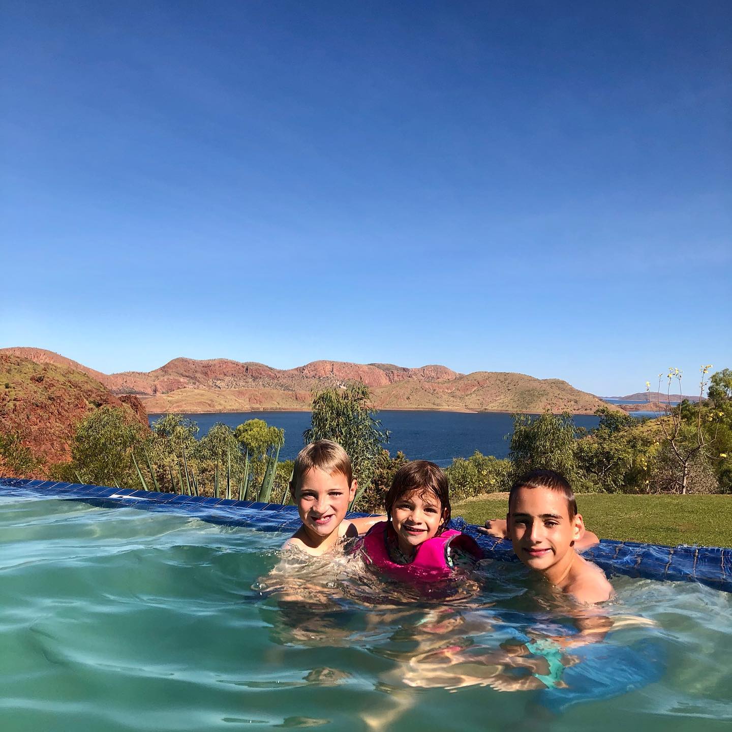 Is this the new Australian dream? Meet the families doing the Big Lap ...