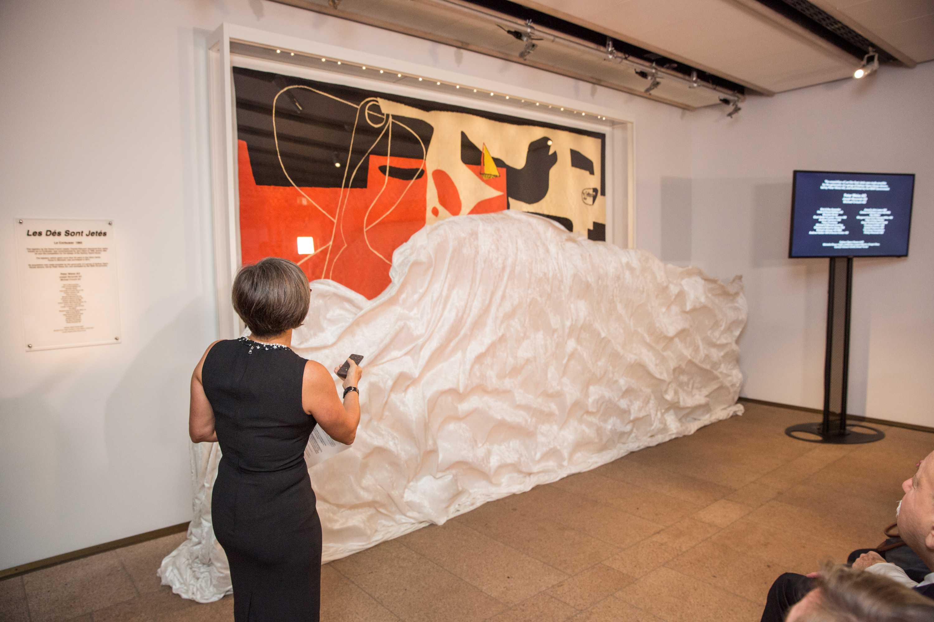 Sydney Opera House tapestry commissioned by Jorn Utzon arrives at its ...