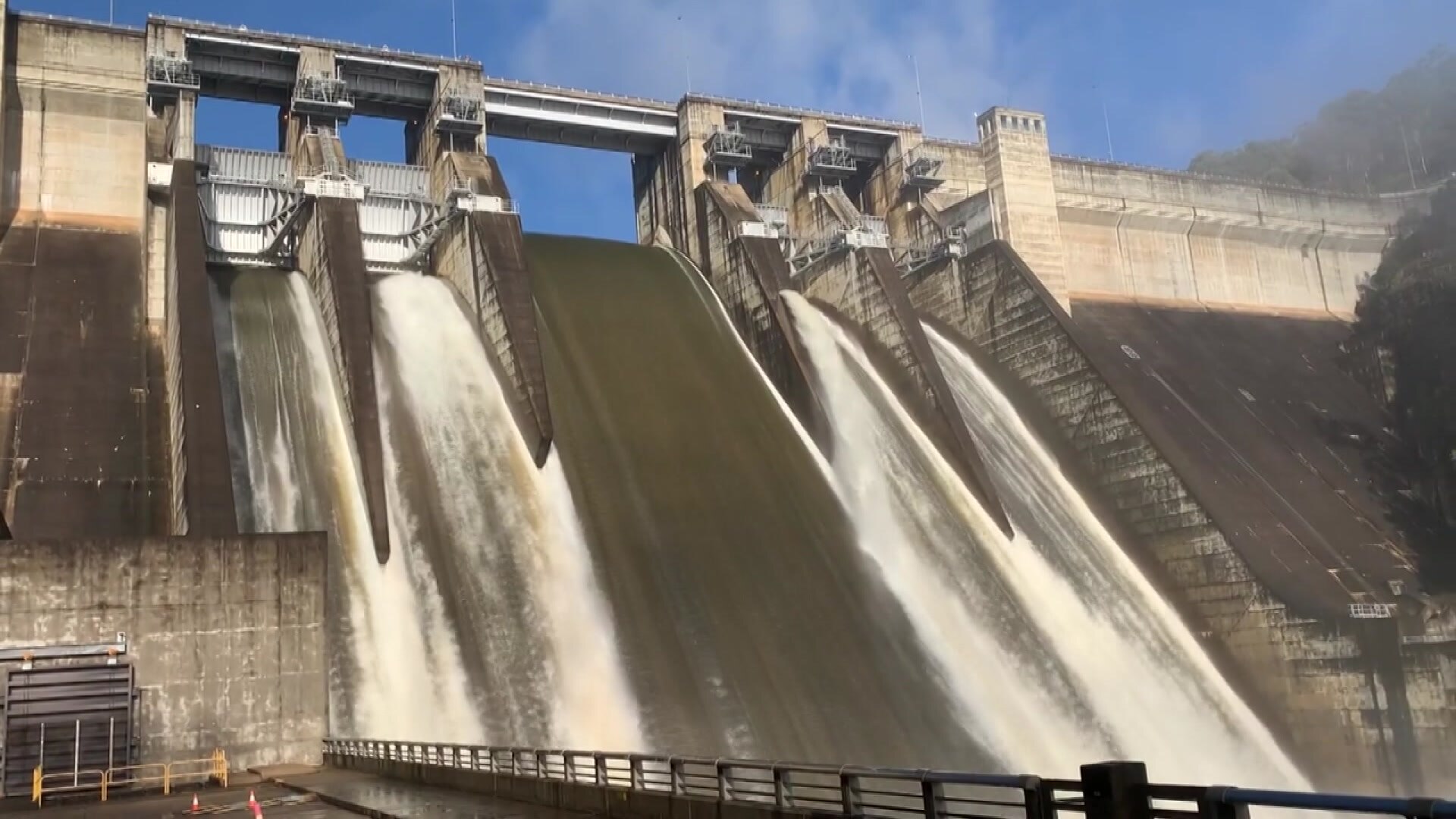 Warragamba Dam spills after heavy rainfall - ABC News
