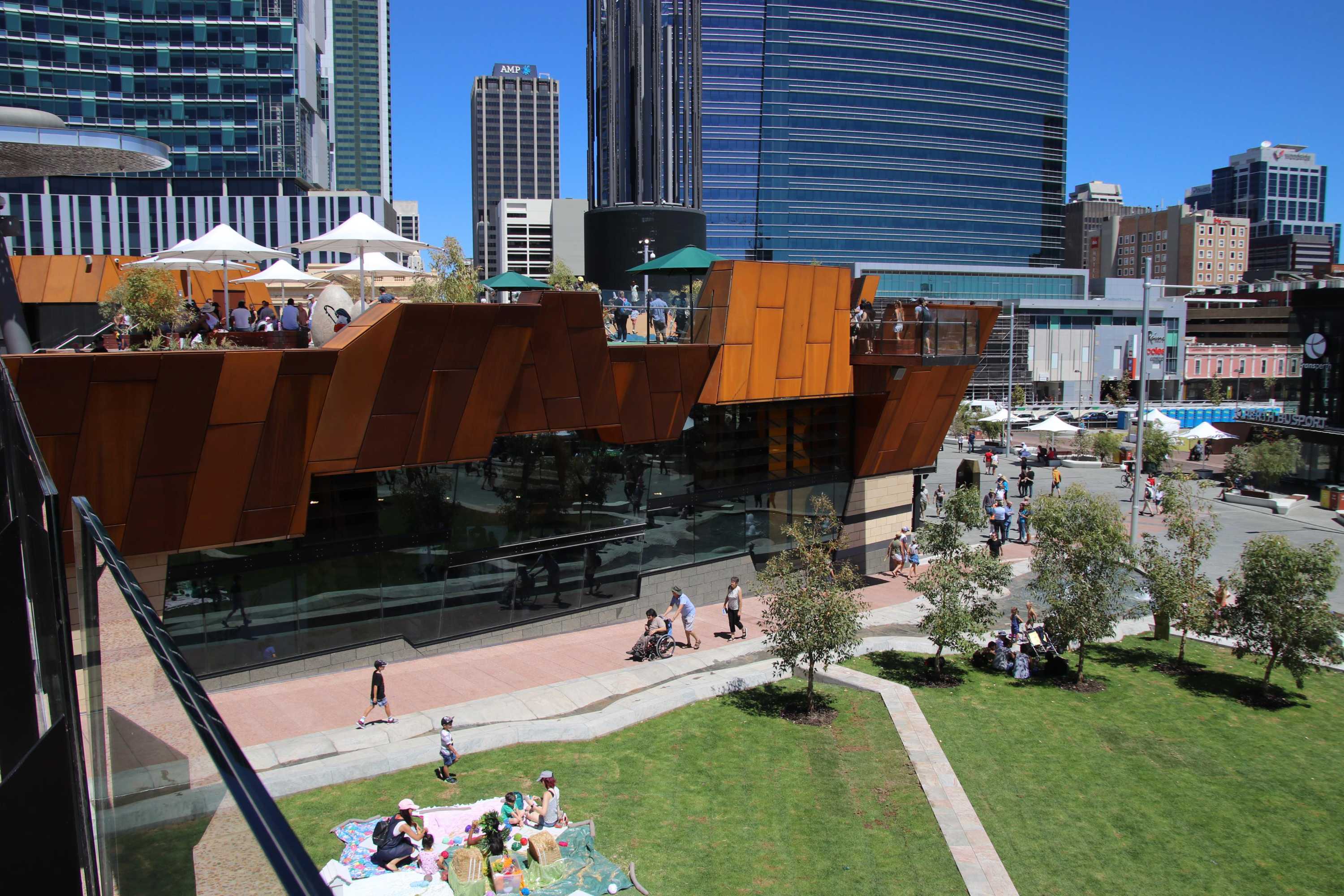 Perth's Yagan Square finally opens to the public - ABC News