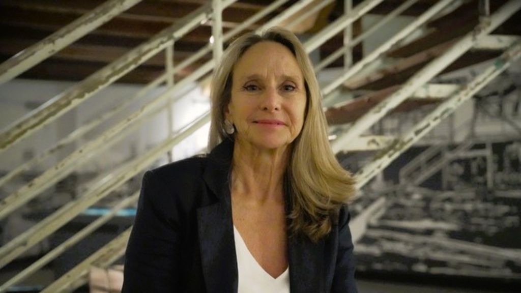 Alison is a clinical psychotherapist, and a Cyclone Tracy survivor ...