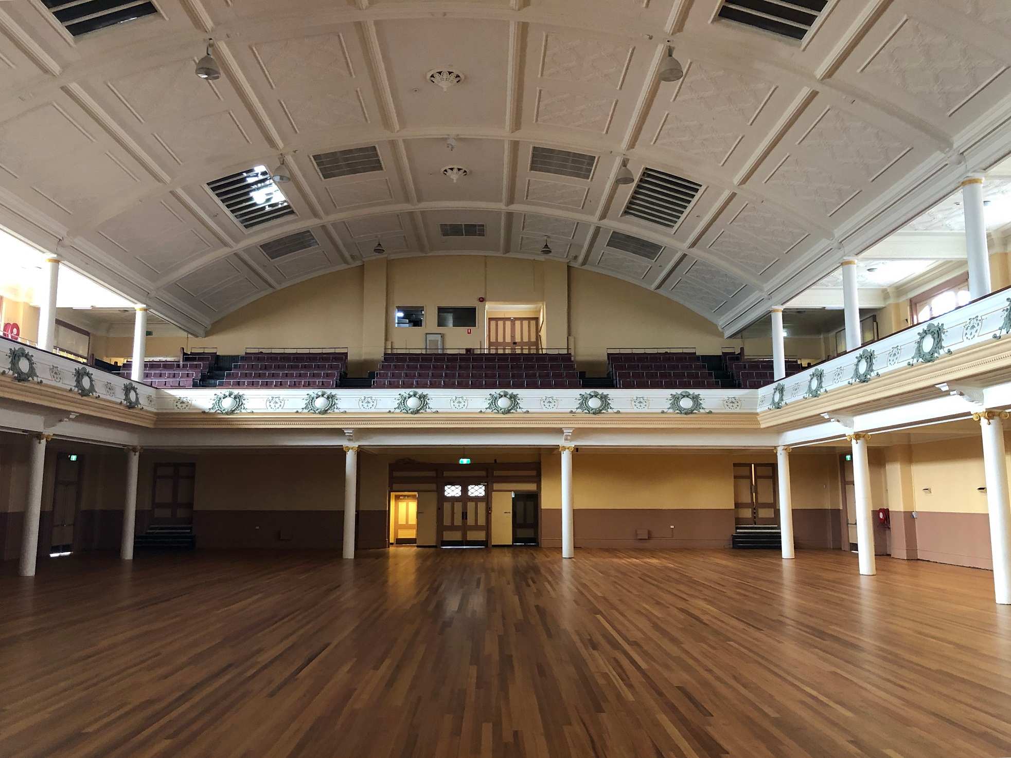 Solid rock: Reliving the glory days of Hobart's pub rock scene - ABC News