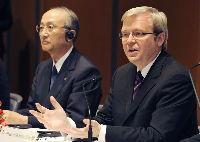 Rudd confirms $35m Toyota hybrid deal - ABC News