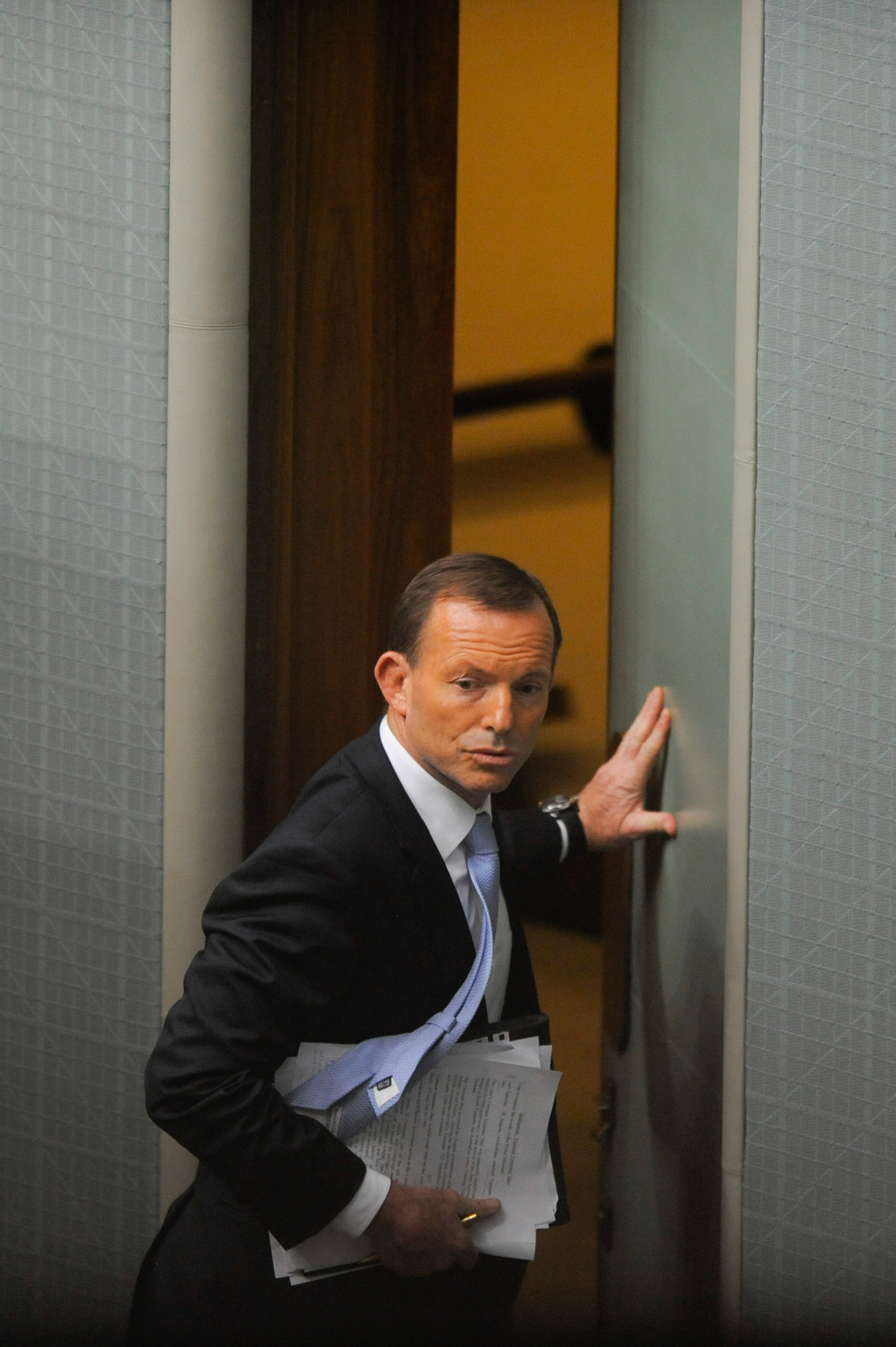 Abbott now says he did read BHP briefing document - ABC News