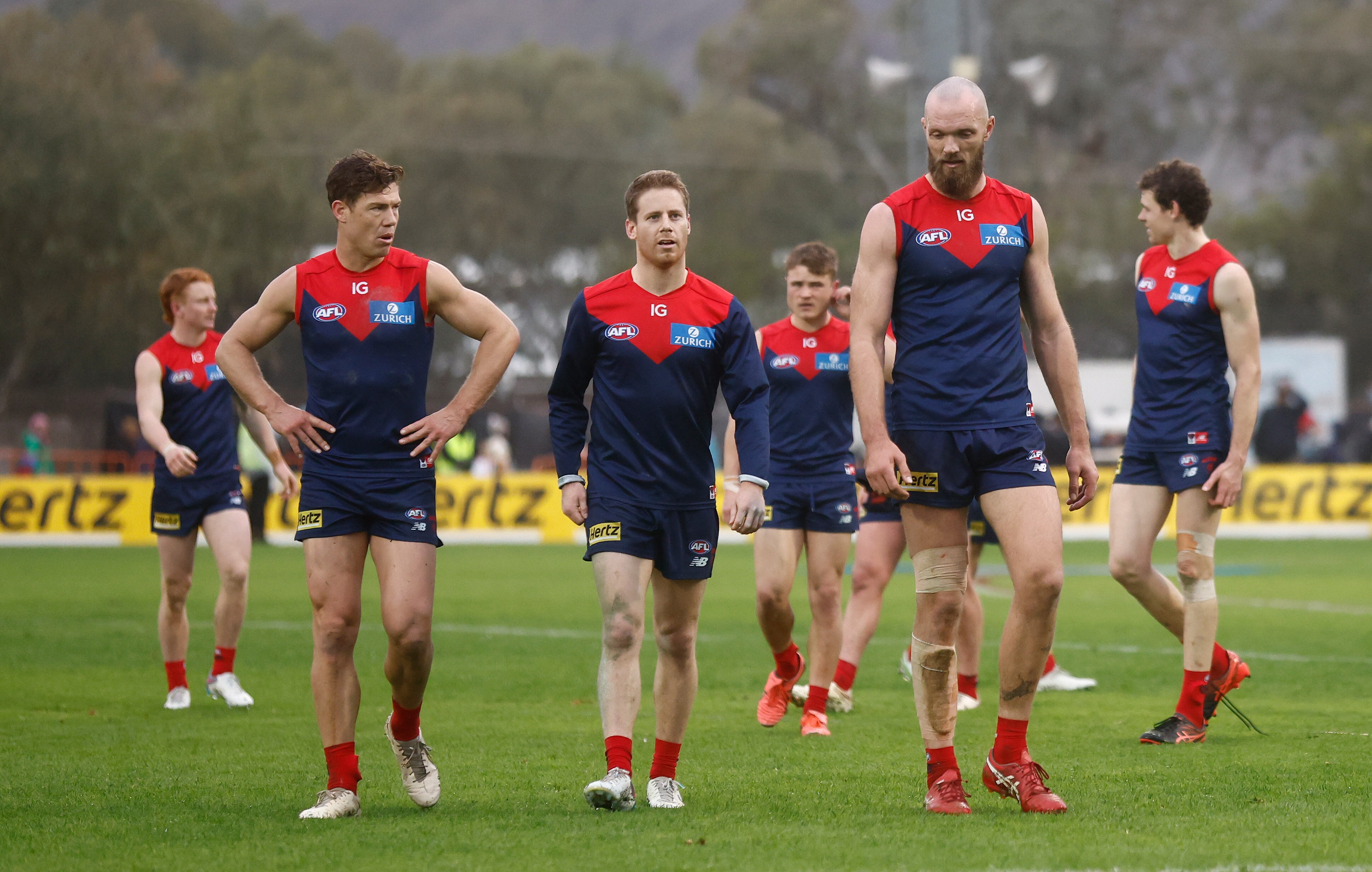 Fans gather in Alice Springs for annual Melbourne Demons match, after ...