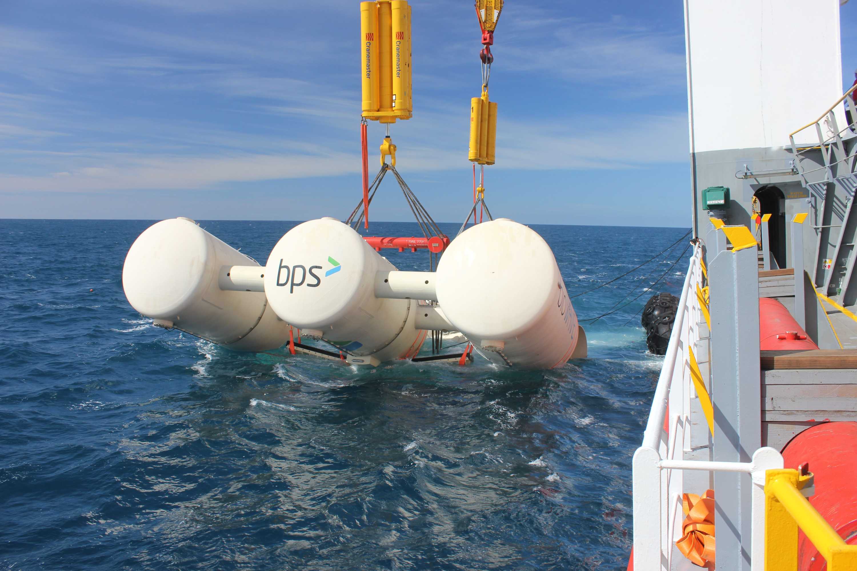 Victoria's first wave power unit installed off Port Fairy coast as part ...