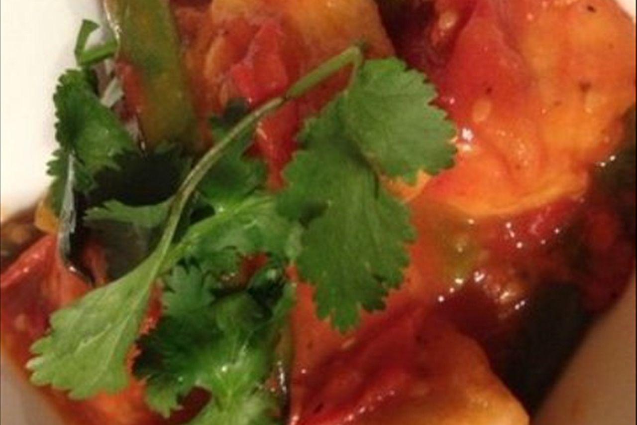 Crisp tofu with tomato and beans - ABC News