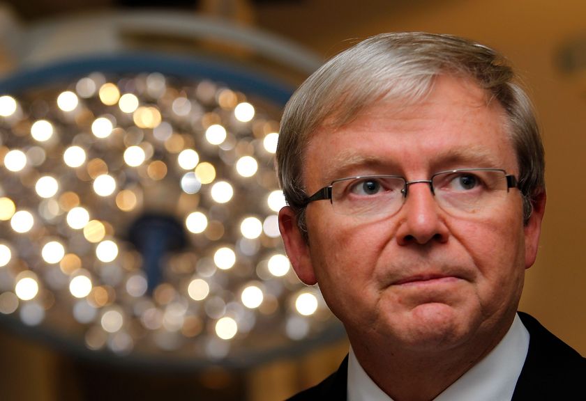 Former PM Rudd in hospital for gall bladder removal - ABC listen