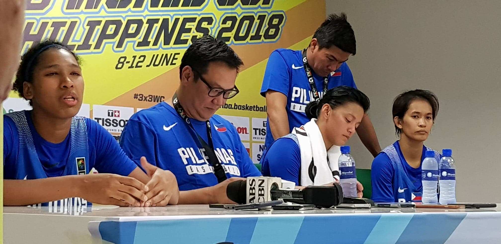 Female journalists in Manila make history on the basketball court - ABC ...