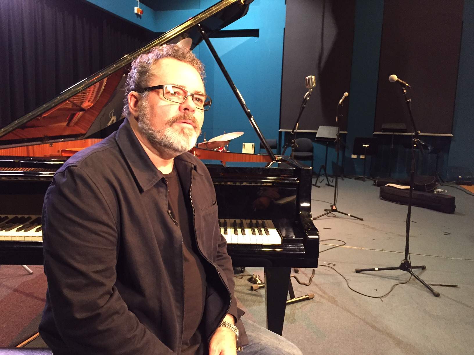 From INXS to ANU: Songwriting legend Andrew Farriss teaches new wave of ...