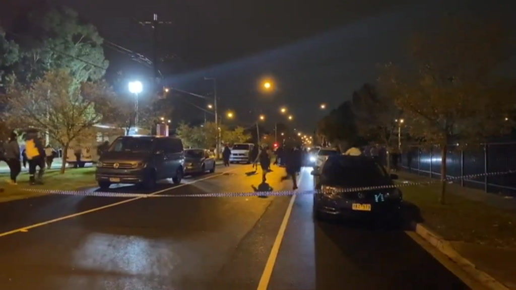 Brawl erupts after teen fatally stabbed in Melbourne's west - ABC News