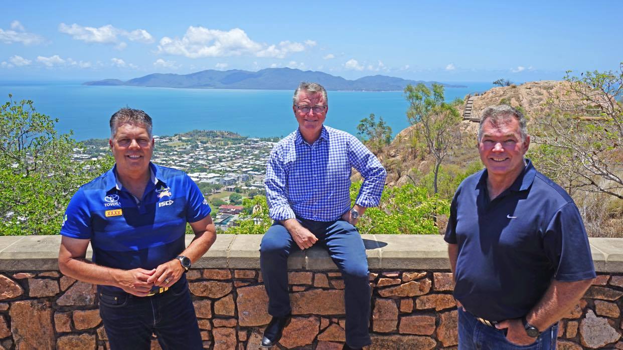 North Queensland MP Les Walker apologises for gifting book Forensics ...