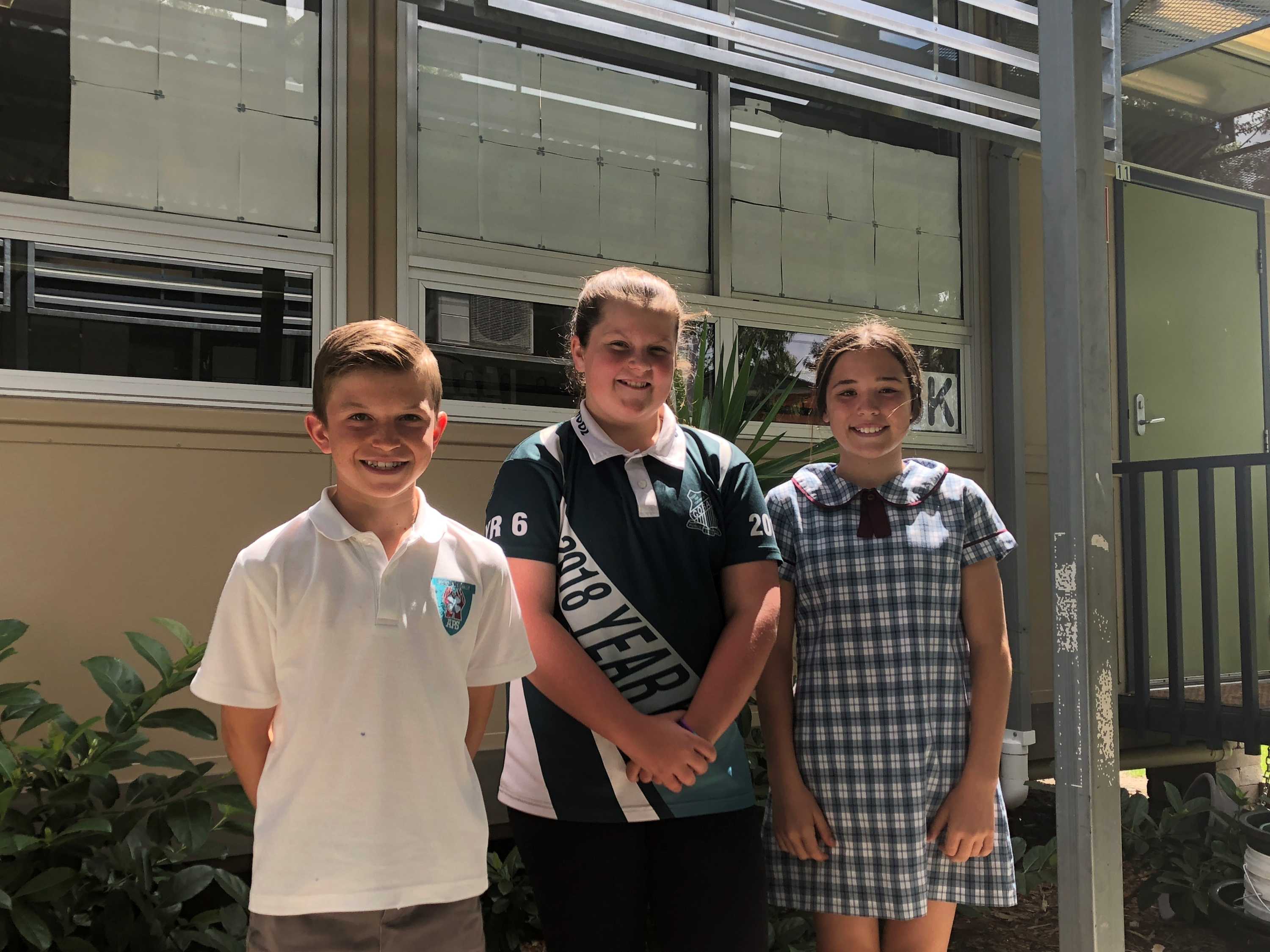 Cobar school kids meet their Hunter Valley pen pals - ABC Newcastle