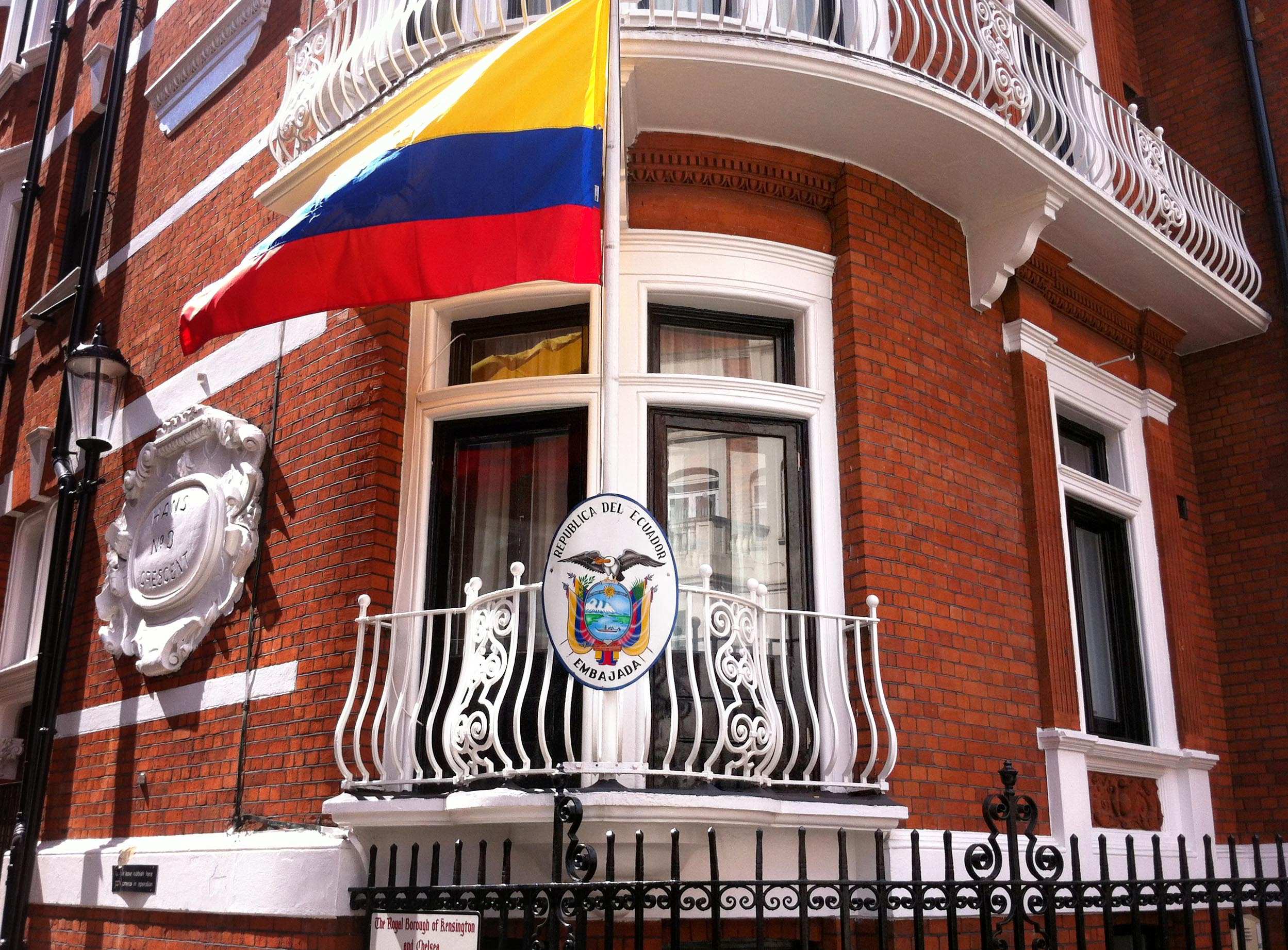 Ecuador embassy bugged: British surveillance companies denies planting ...