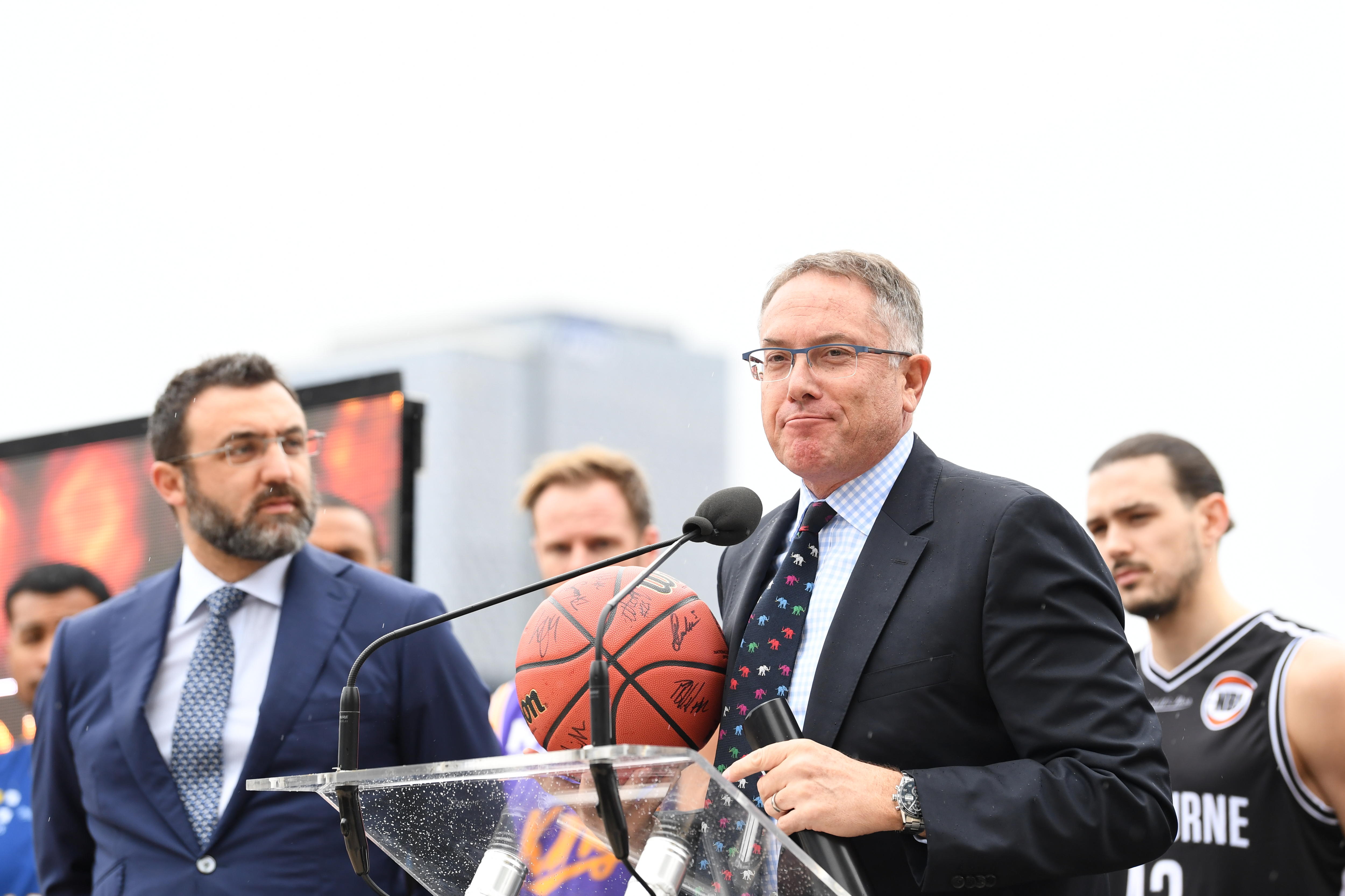 Foxtel CEO Patrick Delany meets Jewish leaders, apologises after photo ...