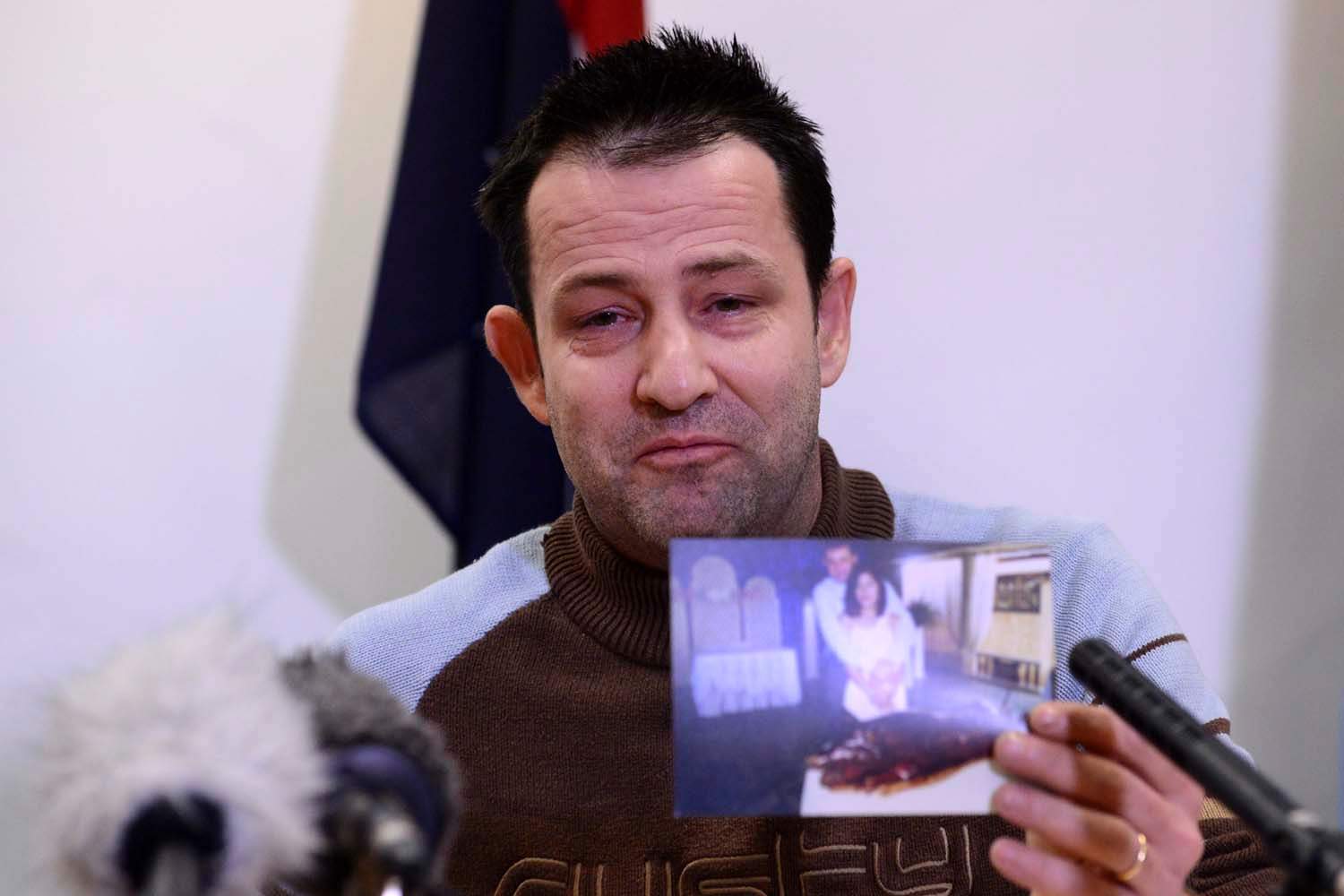 Man pleads for help to find killer of his pregnant wife Joan Ryther ...