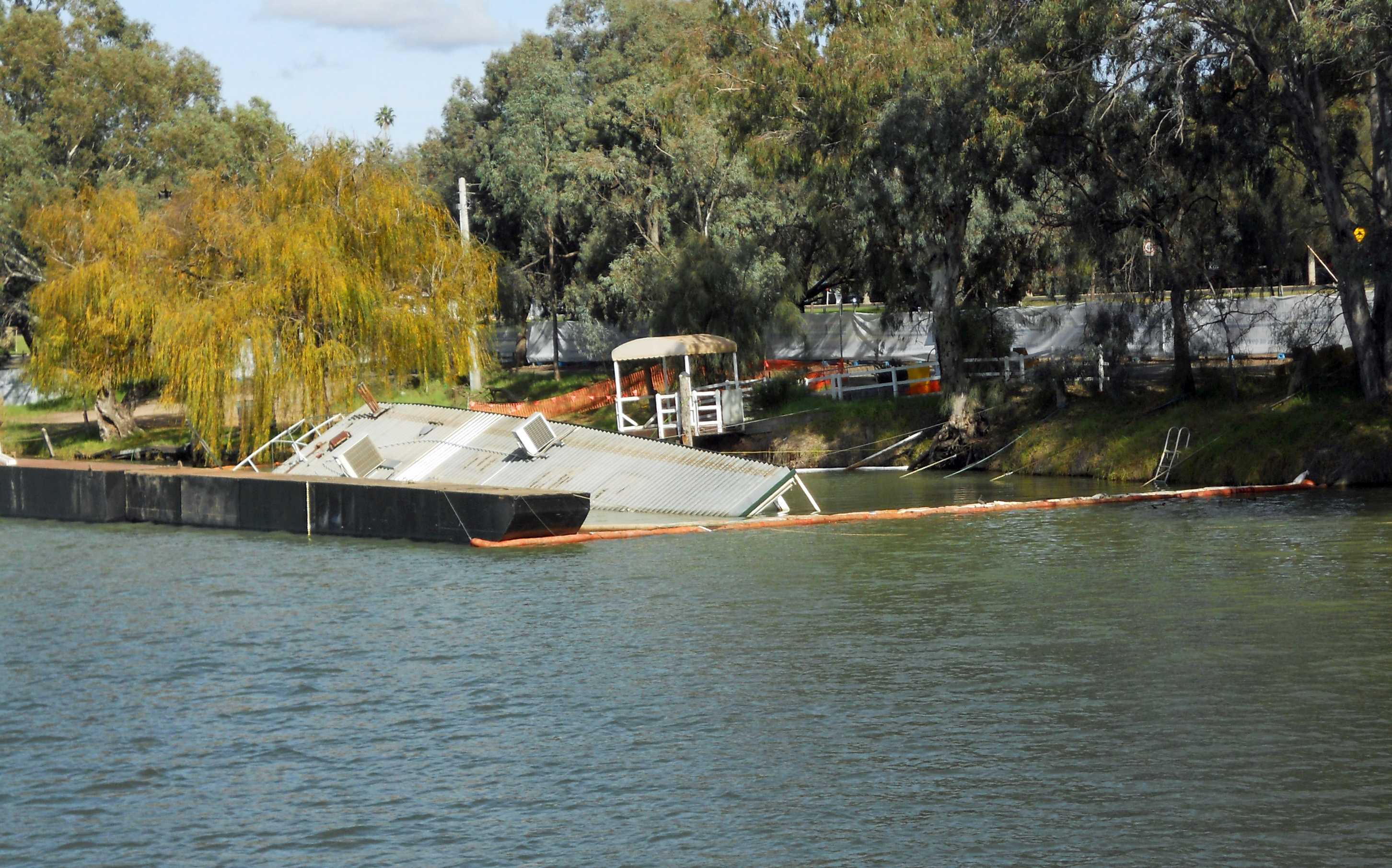 Sunken paddle boat Avoca becomes Murray River tourist attraction in ...