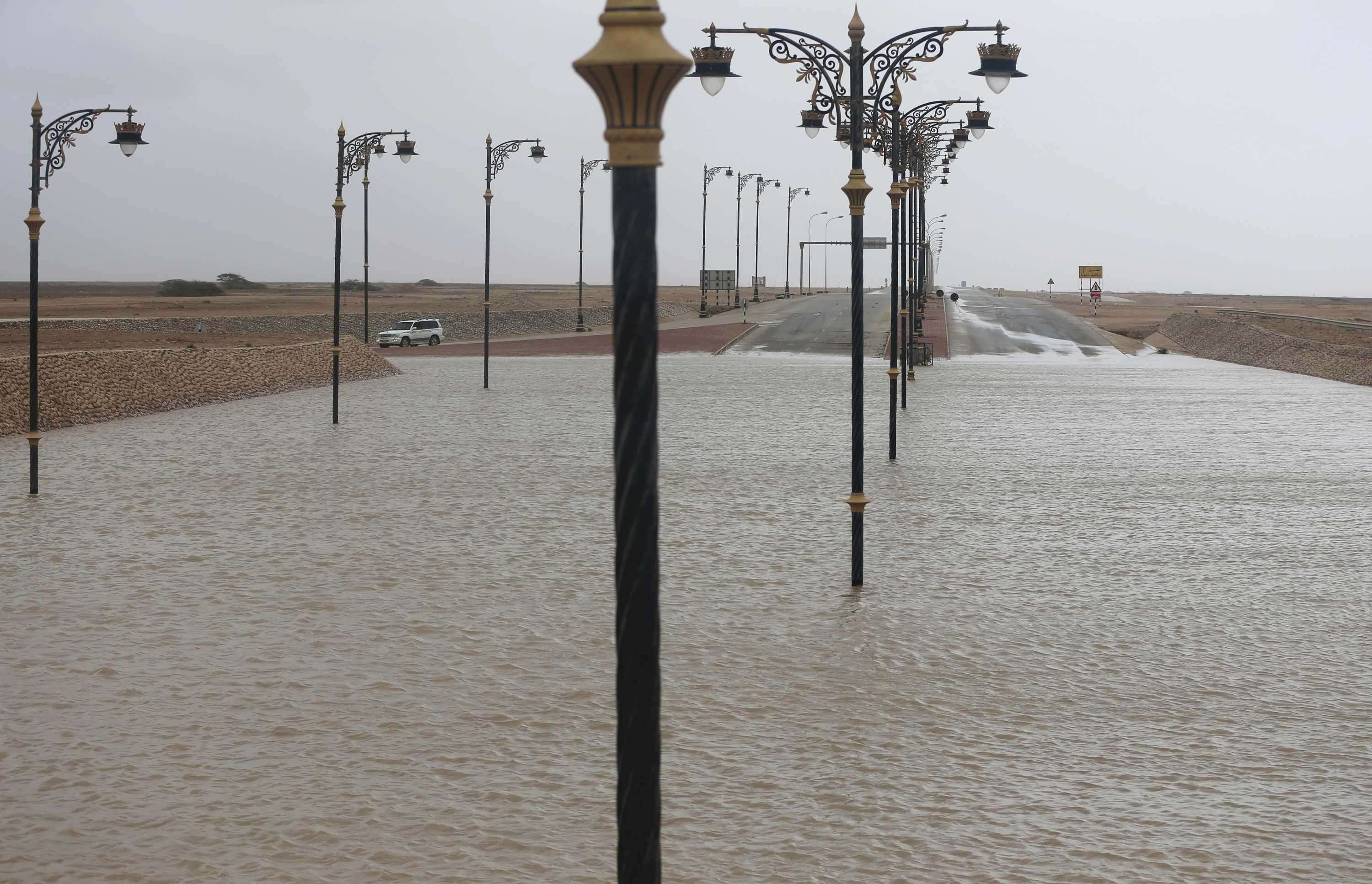 Oman cyclone brings three years' rainfall in single day, leaves 13 dead ...