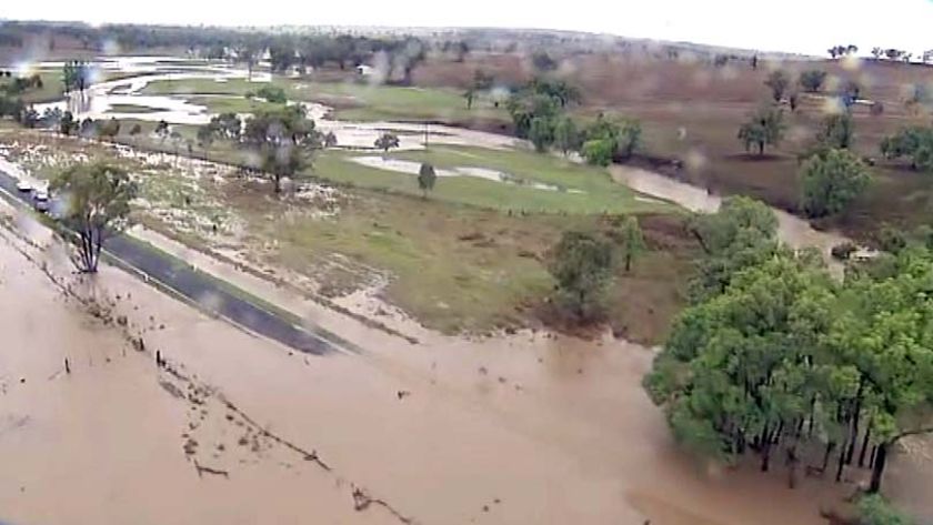 Rain sparks 'refilling process' for Murray - ABC News