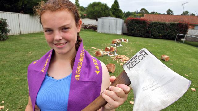 Lucy makes the cut for Easter Show woodchopping - ABC News