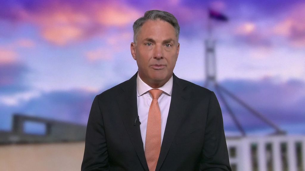 Richard Marles discusses $10,000 bonus for apprentices who build homes ...