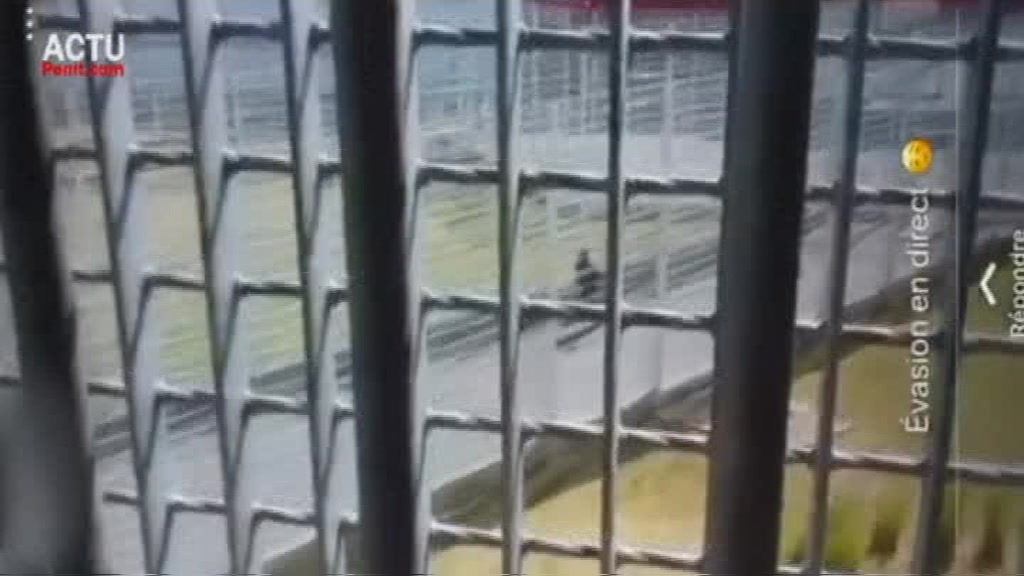 Notorious gangster Redoine Faid breaks out of Paris prison in ...