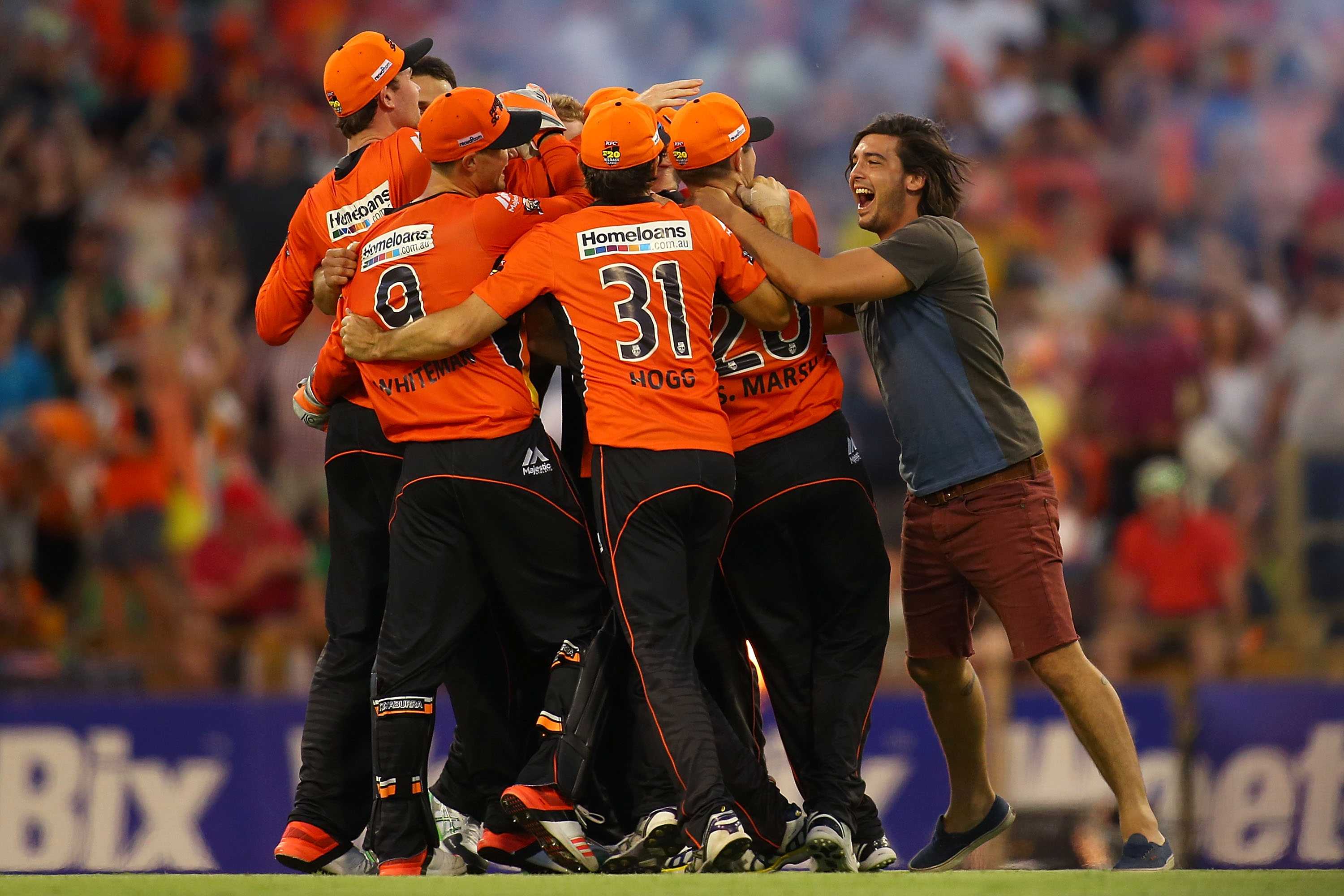 Perth WACA pitch crasher charged with trespass - ABC News