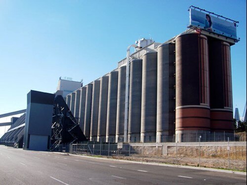 Sydney's Glebe Island silo billboard gets three-year extension despite ...