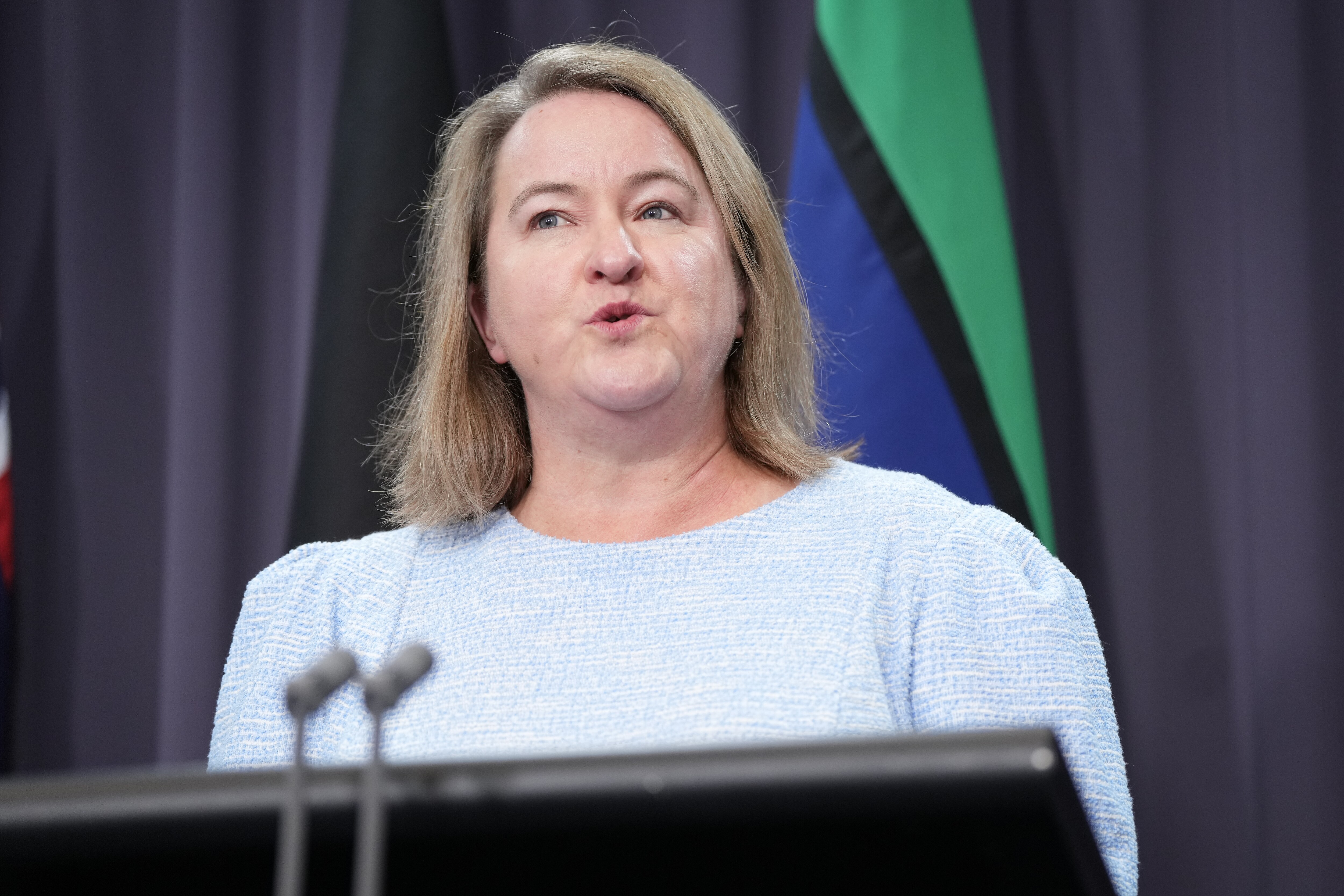 Majority of Aussie employers have gender pay gap: report - ABC listen