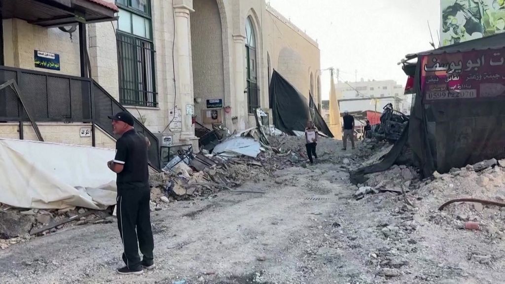 Trail of destruction after Israeli military raids in West Bank's Jenin ...