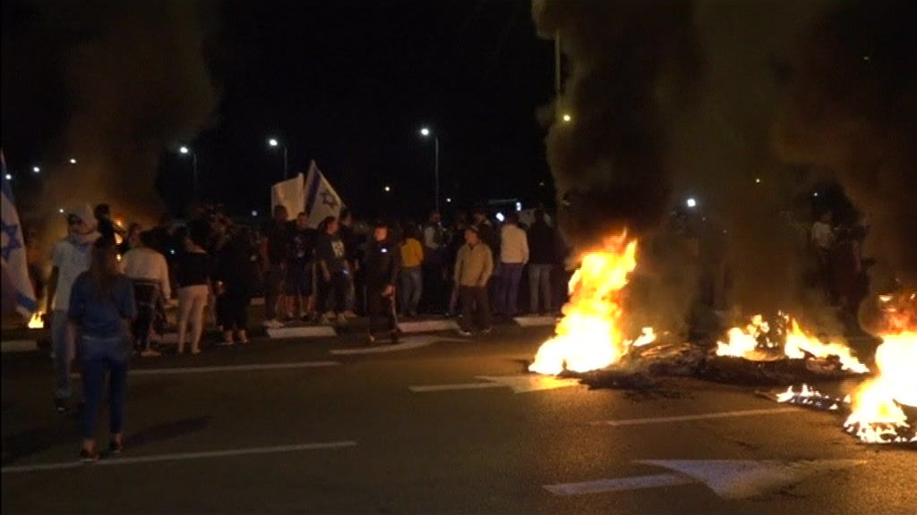 Ceasefire sparks protest in Israel, celebrations in Gaza - ABC News